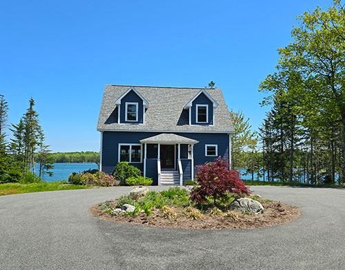 Tranquility Cove Cottage: lovely cottage situated on a secluded cove ...